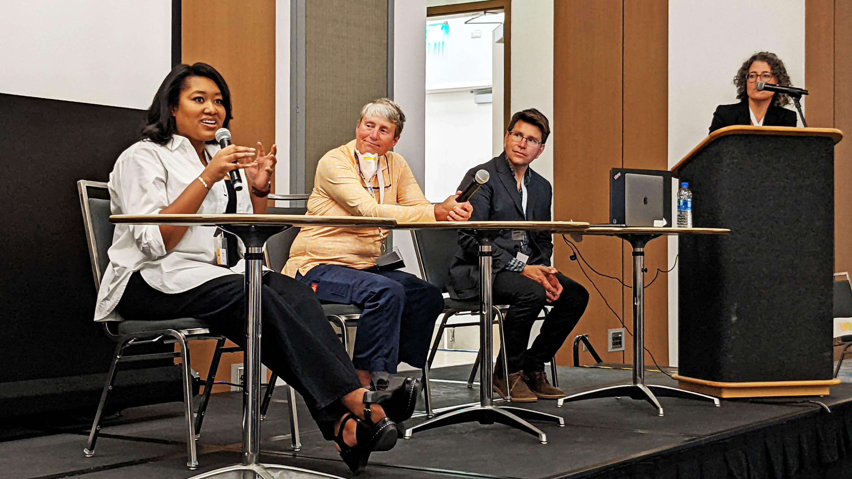 Science writers inspired to “pump up” their storytelling with podcasts ...